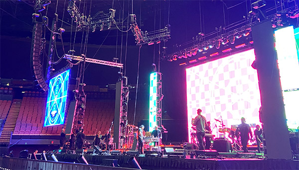 Home - On-Stage